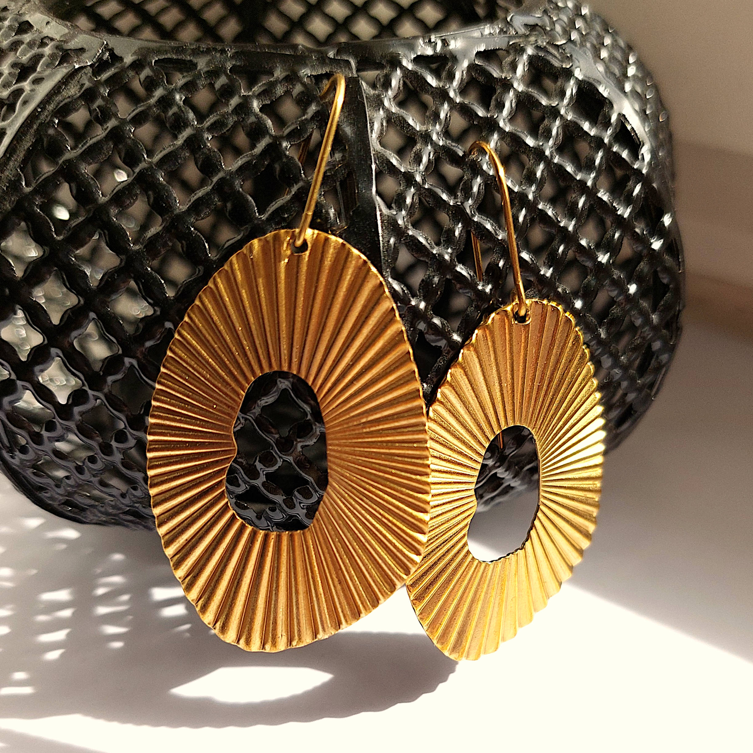 Mjedene naušnice JOY - Laridae Design